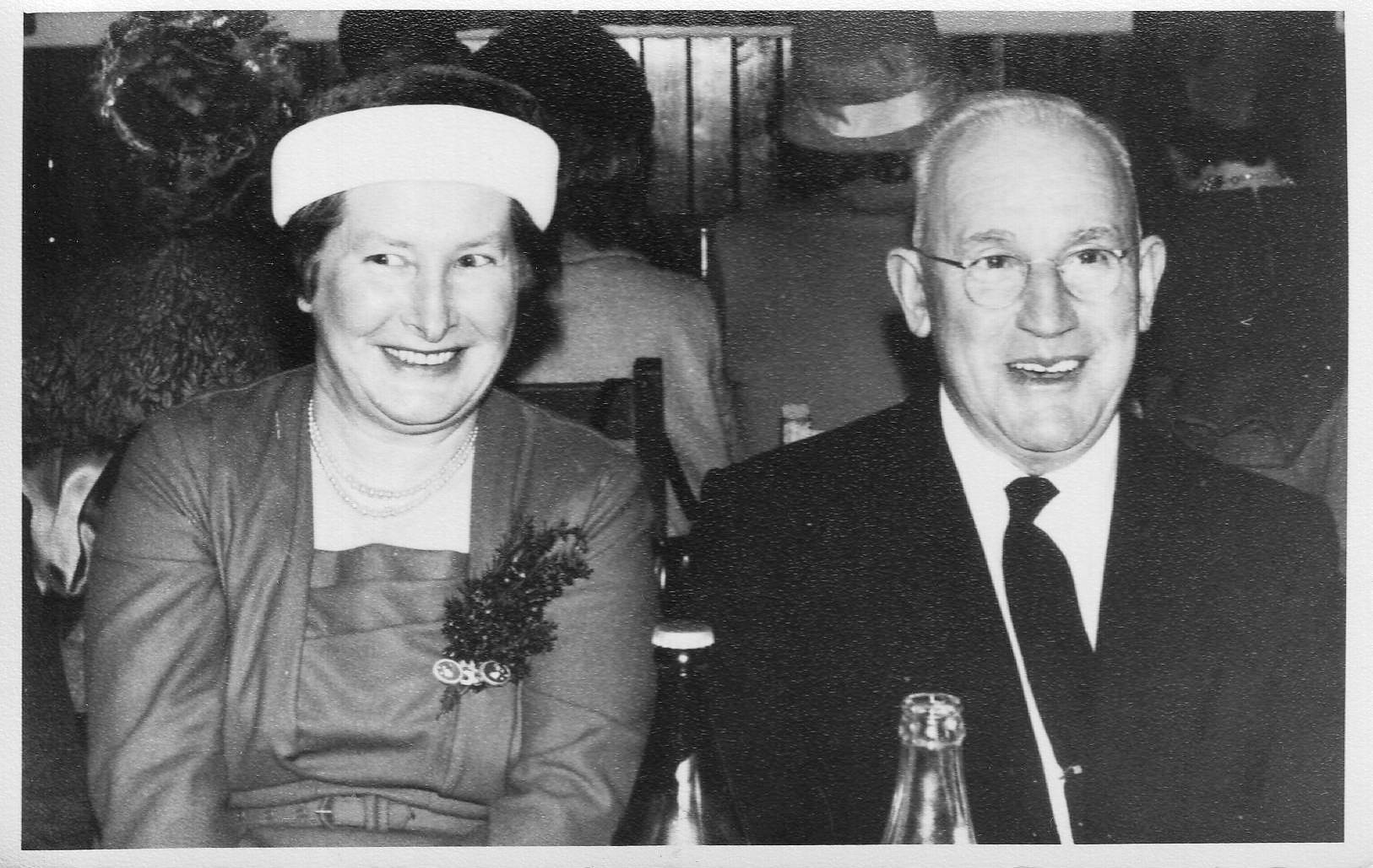 Perrin, Charles and Ena 22 Aug 1964 | Bryan. Halbert. McMillan. Perrin.